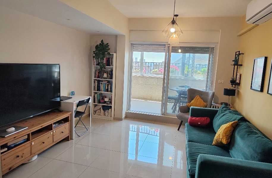New on the market in the heart of Old Arnona! | RE/MAX Jerusalem