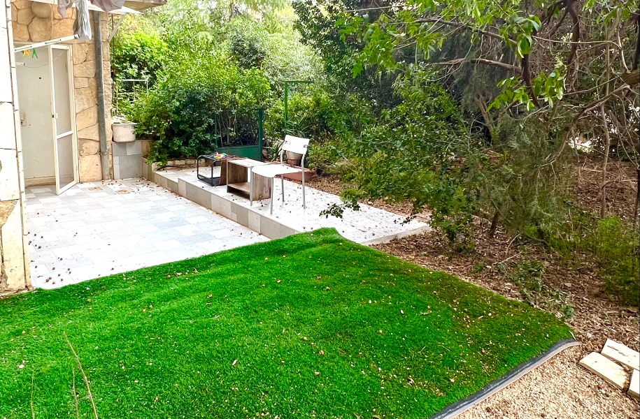 For Rent : Old Katamon Studio Garden Apt With Private Entrance ...